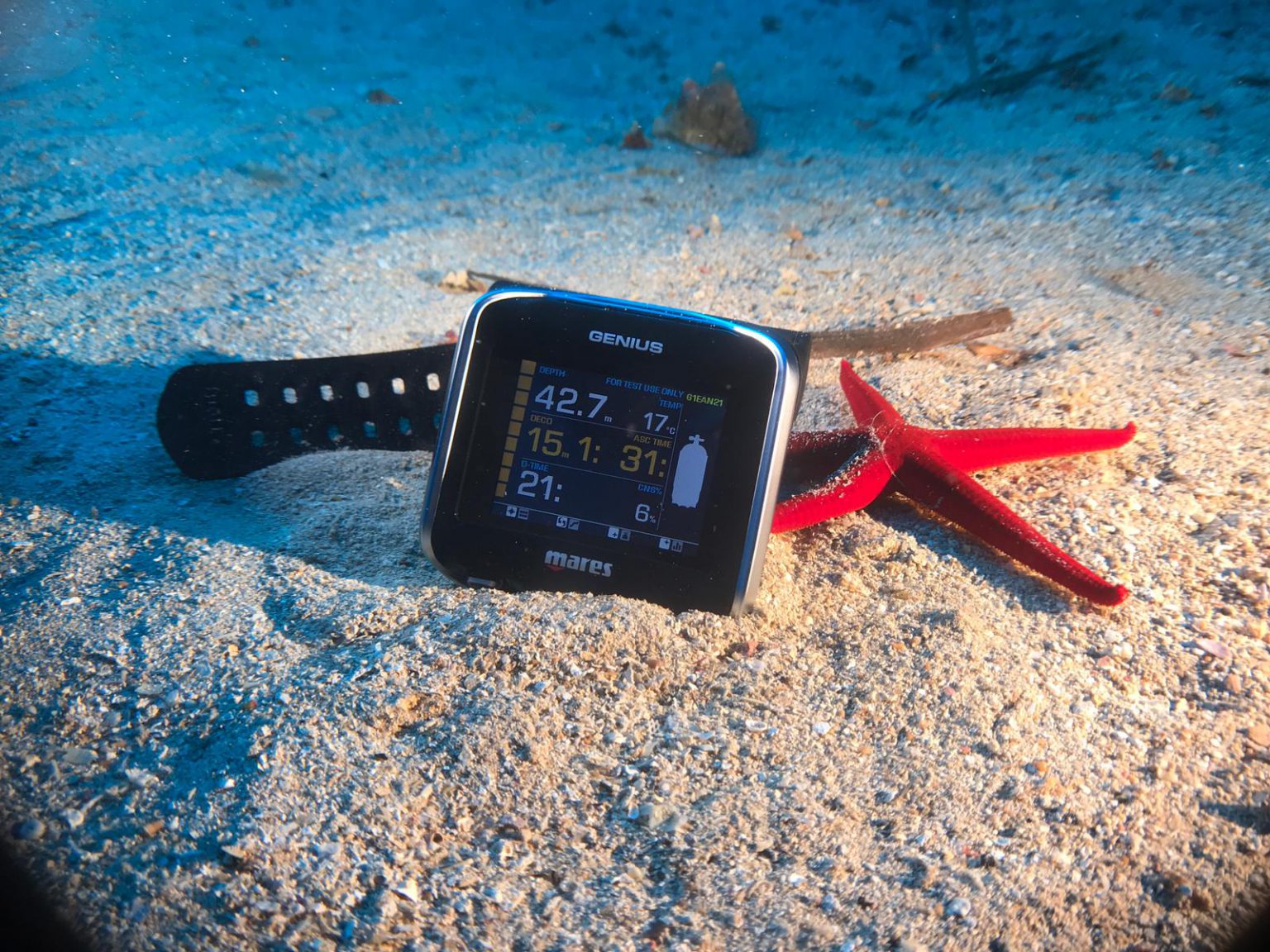 Il nuovo computer subacqueo Mares Genius - UNDERWATER TALES